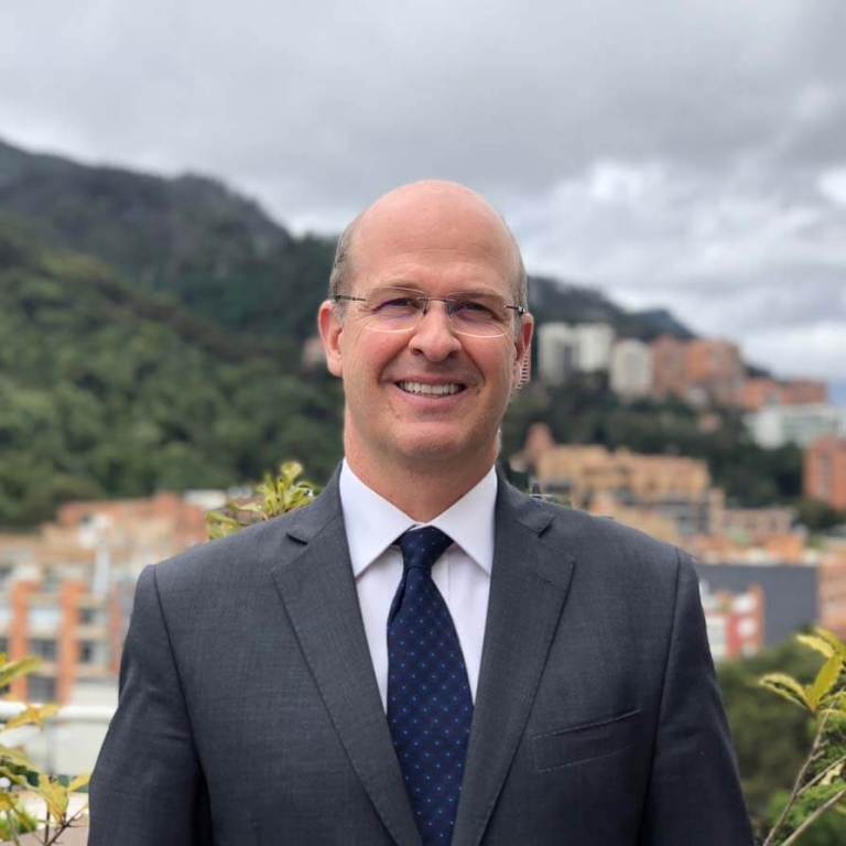 Rodrigo Lozano Vila - Lozano Vila Asociados